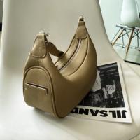 China Women's Top Layer Cowhide Crossbody Bag 24cm 12cm Armpit Shoulder Handbag for sale