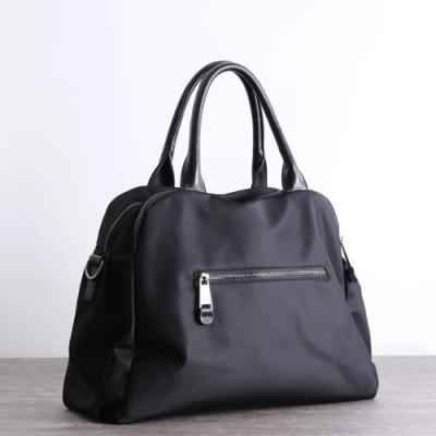 China Unisex Leather Top Handle Shoulder Bag 39x17x32cm Zippered Custom Logo for sale