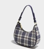 China Vintage PU Leather Underarm Shoulder Bag 24x8x12cm Niche Design Hard Zipper Closure for sale