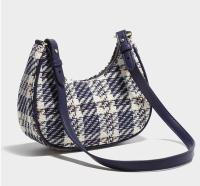 China Vintage PU Leather Underarm Shoulder Bag 24x8x12cm Niche Design Hard Zipper Closure for sale