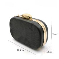 China Simple Metal Clasp Gold Box Clutch Frame Glasses Cases Frame for sale