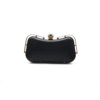 China Delicate Imitation Pearl Lock Box Clutch Frame With Beautiful Line for sale