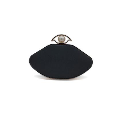 China Big Sector Shape Imitation Pearl Lock Metal Clutch Frame 240pcs Zinc Alloy Gold Plating for sale