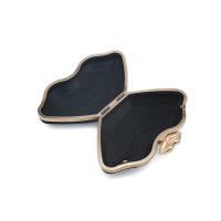 China 210*115mm Creative Gift Gold Lip Shape Bag Frame for sale