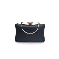 China Engaged Gift Metal Knob Pillow Clutch Frame With Handle for sale