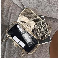 China Iron Web Rectangle Purse Frame 20x11cm Gold Black Metal Clutch Frame with Chain Loops for sale