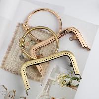 China Two Ball Closure Antique Brass Purse Frame 152g for sale