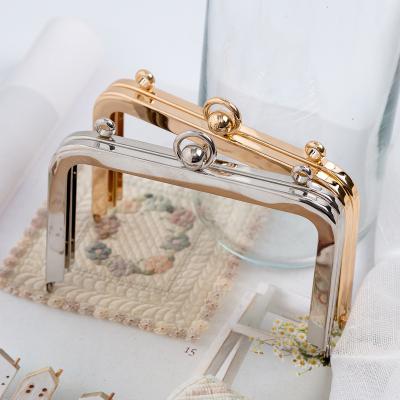 China 12*9cm O Ring Closure Purse Clutch Frames With Screw Holes for sale