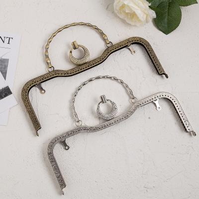 China Customized 128g 20.5*5cm Metal Clutch Frame With Holes for sale