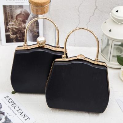 China 250g Imitation Pearl Clasp Clutch Bag Frames 18x15cm for sale