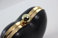 China Single Ball Closure Heart Shape Plastic Wallet Frame 13.5x11x5cm Gold Plated for sale