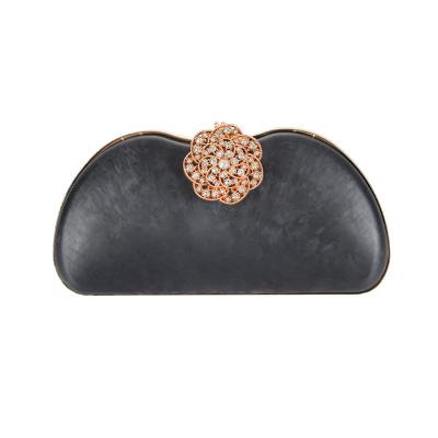 China Gold Flower Closure B Shape Metal Clutch Purse Frame 222x110mm for sale