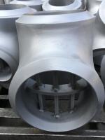 China Butt - Weld Fittings , ASTM A815 S31803 , B16.9 , HEAVY THICKNESS TEE , PETROCHEMICAL APPLICATION for sale