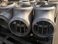 China Butt - Weld Fittings , ASTM A815 S31803 , B16.9 , HEAVY THICKNESS TEE , PETROCHEMICAL APPLICATION for sale
