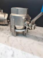 China Screwed Welded Clamp 150lb 3pcs Stainless Steel Ball Valve for sale