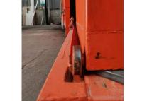 China 20 HC Orange Modern Style Expandable Shipping Container House for sale