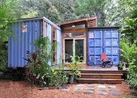 China 40ft Prefabricated Shipping Container House 56sqm Luxury Home Customizable Furniture for sale