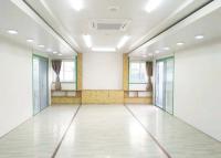 China Double Side Expandable 40HC Shipping Container House 70m2 Living Space for sale