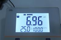 China PH200E Laboratory pH Meter 6.0 Inch LCD Display 1-3 Points Calibration -2.00-18.00pH Range IP54 for sale