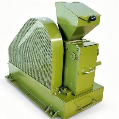 China PE-60×100 Laboratory Jaw Crusher with 48mm Max Feed 0.1-10mm Discharge and 15-300kg/h Capacity for Ore Crushing for sale