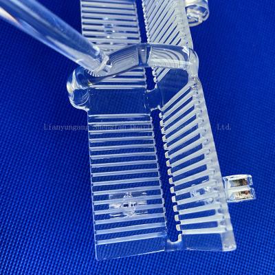 China Customized Transparent Semiconductor Photovoltaic Fused Silica Boat Quartz Glass Wafer Carrier for sale
