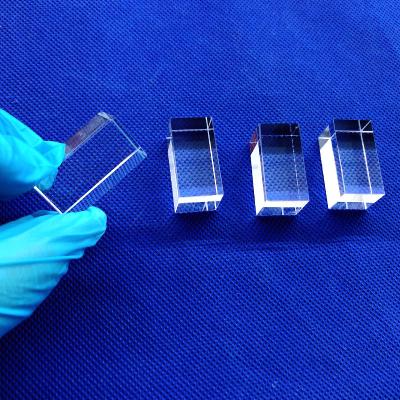 China Manufacturer Custom High Light Transmittance Optical Quartz Prism Quartz Column for sale