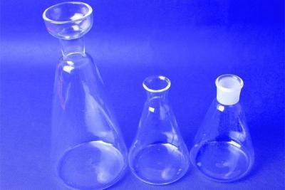 China Long Nozzle Lab Equipment Glassware Thermo Stable Wide Application for sale