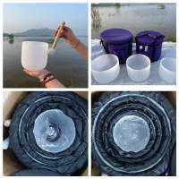 China Handmade 99.99% Pure Quartz Crystal Singing Bowl with 440Hz/432Hz/528Hz Frequency and Customized Shape for Chakra Balancing for sale