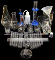 China Acidic Materials Lab Glass Bottles , Science Lab Glasses Low Thermal Conductivity for sale