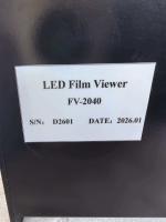 China FV-2040 Industrial X Ray Film Viewer With 10×40cm Viewing Window for sale