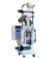 China TIANHE Liquid Honey Sauce Sampoo Vertical Sachet Packing Machine For Packing line for sale