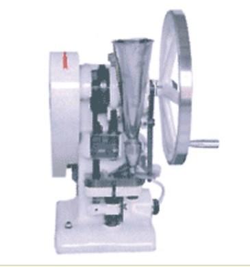 China TIANHE Single Punch Charging Powder Press Machine for Candy Pill Tablets for sale