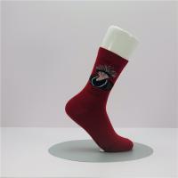 China Custom Cotton Fashion Women Crew Sport Socks Regular Style Daily Socks for B2B Sales for sale