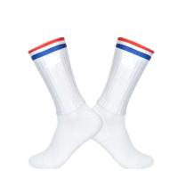 China Men Cycling Socks with Customized Logo Comfortable Breathable Non-slip Aero Design for sale