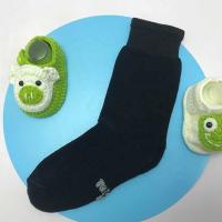 China Stay Cozy and Comfortable on Your Winter Adventures with Our Crew Socks for sale