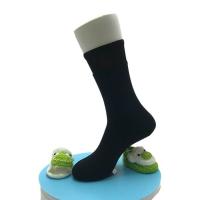 China Black Autumn Breathable Sweat Wicking Anti Slip Cotton Crew Compression Sports Socks for sale