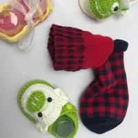 China Breathable Slouch Socks for Women Red Plaid Cotton and Custom Casual Breathable for sale