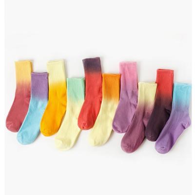 China 75% Cotton Fabric Mid Calf Crew Tie Dye Socks for Unisex in 39-42 EU Size for sale