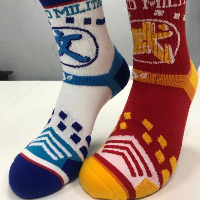 China Multi-color Print Breathable Cotton Athletic Socks with Regular Style and Cushioning for sale