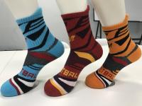China Multi-color Print Breathable Cotton Athletic Socks with Regular Style and Cushioning for sale