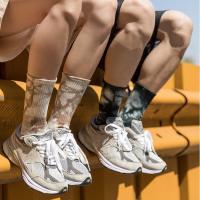 China Sporty High Ankle Tie Dye Logo Compression Cotton Socks for Hip Hop Street Skate 2024 for sale