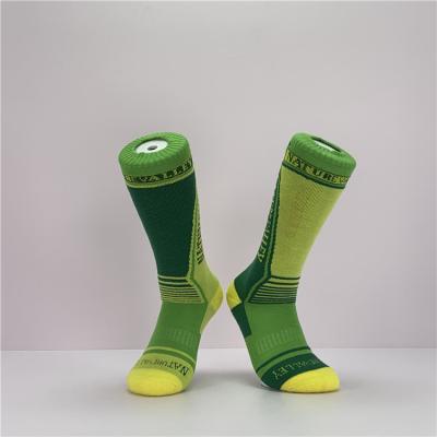China Athletic Socks Long Anti-Slip Comfortable Stylish Sport Sock with 50000 Quantity for sale
