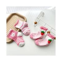 China Standard Thickness Soft Comfortable Cute Print Anti Slip Kids Basic Socks with Printing for sale