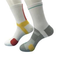 China Custom Design Sports Socks with Quick Dry and Breathable Fabric Standard Thickness for sale