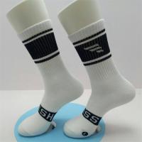 China Geometric Design Thick Cotton Anti-Slip Sports Socks for Unisex 22% Polyamide Fabric for sale