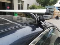 China Universal Aluminum Alloy Roof Rack Luggage Rack Roof Bar Cross Bar With Three Hooks For Sedan Cars for sale