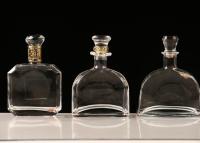 China Custom 200Ml 375Ml 500Ml 750Ml 1000Ml Transparent Round Empty Flint Glass Liquor Wine Whisky Vodka Tequila Bottle With C for sale