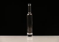 China Hot Selling Juice Liquor Wine Fruit Wine Whiskey Clear Vodka Glass Bottles for Alcoholic Beverages 700ml for sale