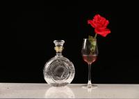 China Hot Selling Juice Liquor Wine Fruit Wine Whiskey Clear Vodka Glass Bottles for Alcoholic Beverages 700ml for sale