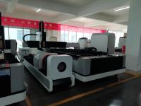 China Industrial Fiber Laser Cutter Machine High Precision Clean Cutting Surface for sale